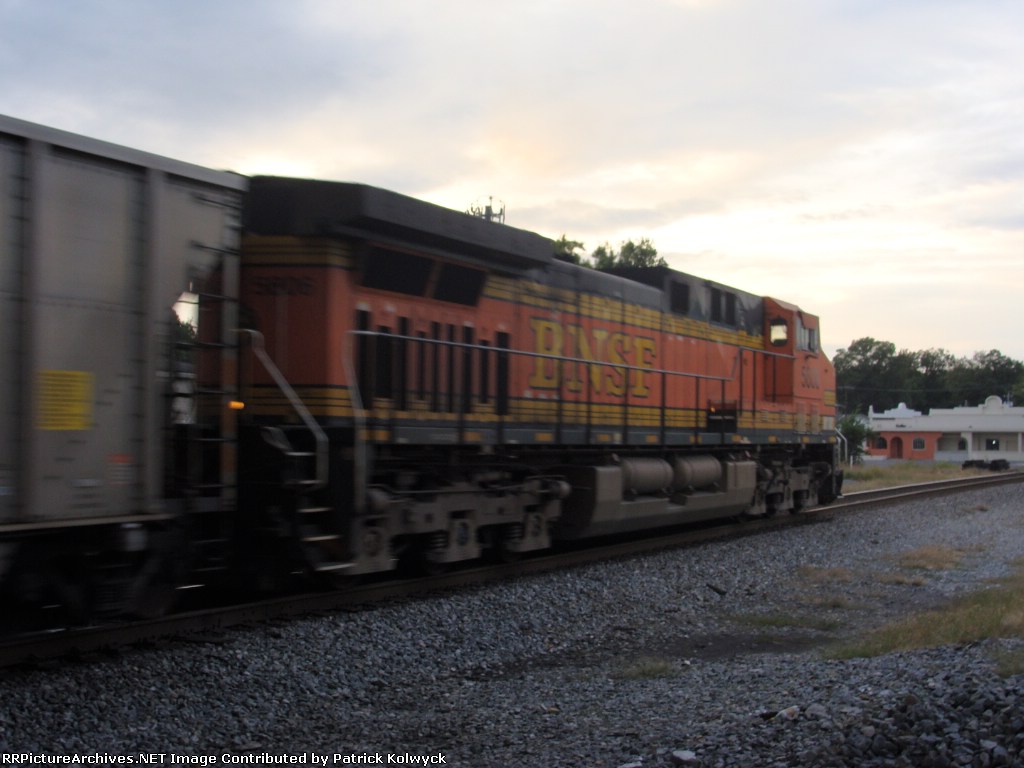 BNSF 5606